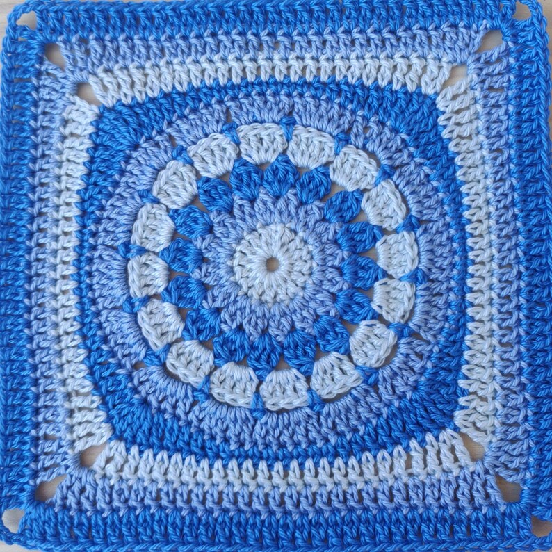 Crochet Granny Square Pattern, Crochet Granny Square, Crochet Square ...