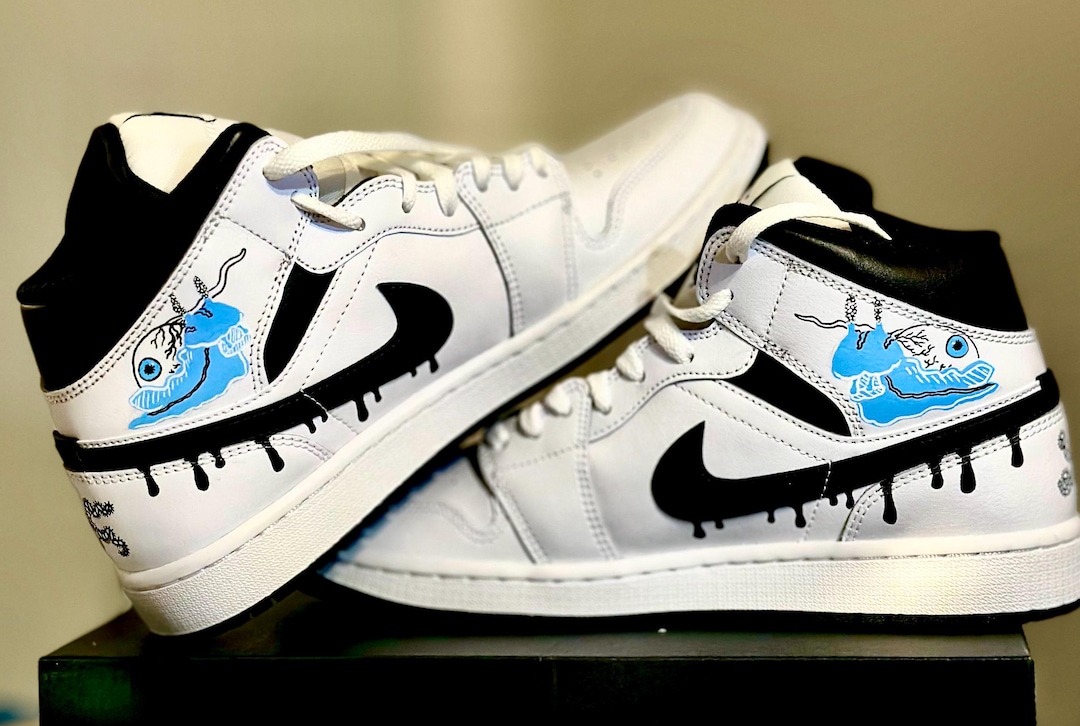 Nike Air Jordan 1 Mid Custom Ocean Snail Handpaint - Etsy