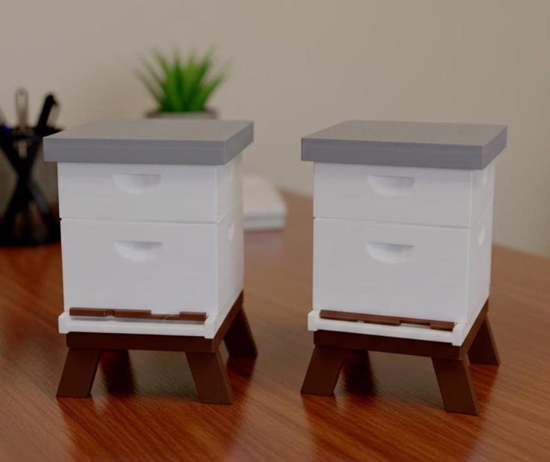 5" Desktop Beehive | Realistic Model Honey Beehive | Beekeeper Gift - Etsy