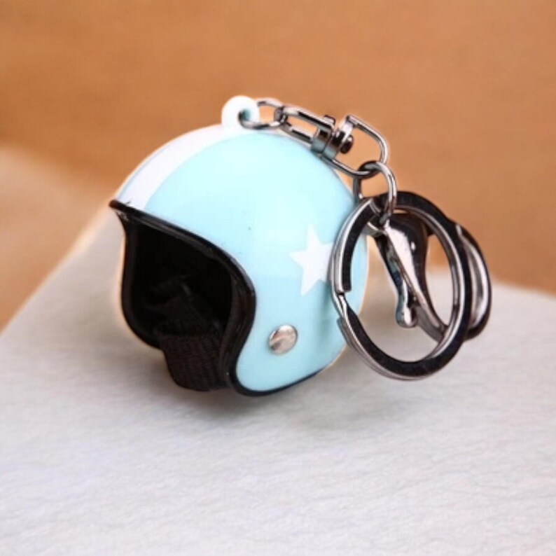 Mini Motorcycle Helmet Keychain – Cute Safety Helmet Key Ring, Car Key ...