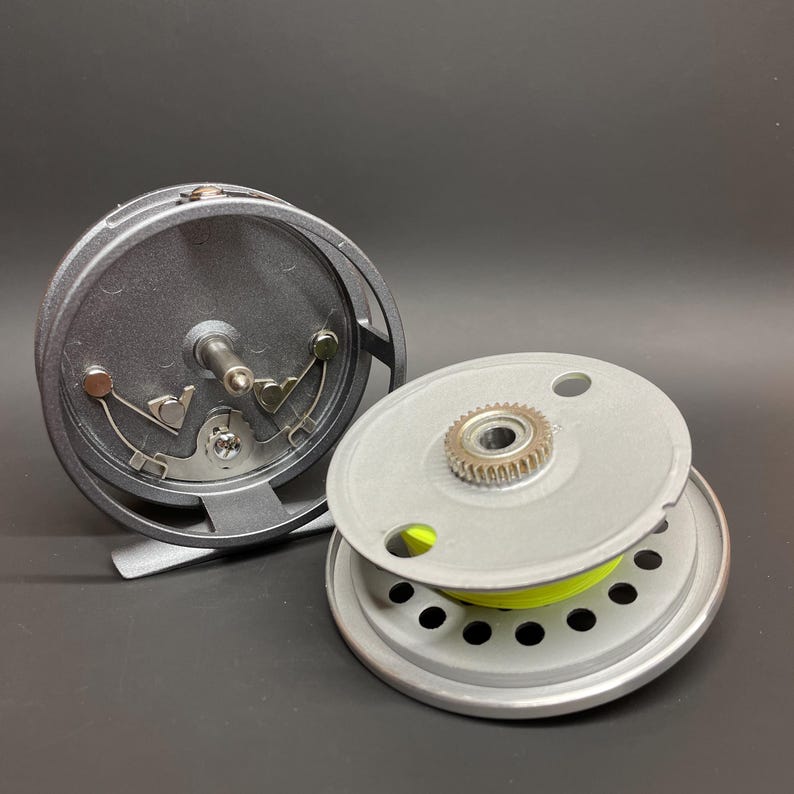 Vintage Daiwa Model SF 706 (1990s) Fly Reel and Spare Spool NIB ...
