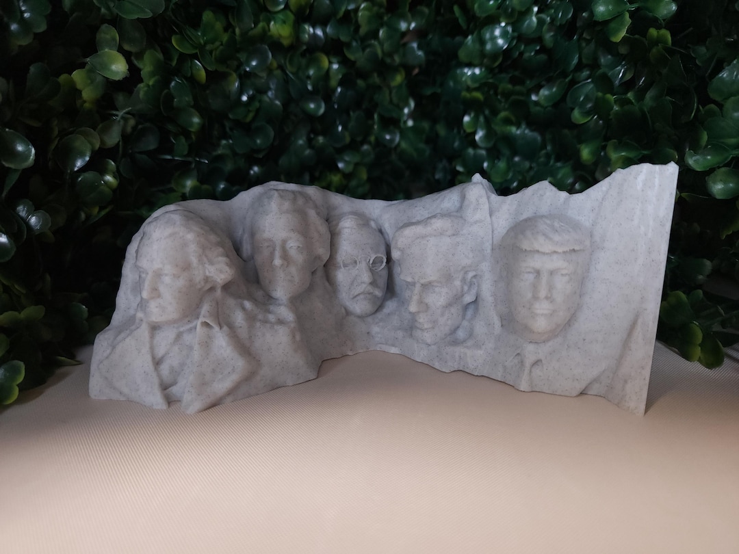 Mount Trumpmore Sculpture: 3D Printed Political Decor - Etsy