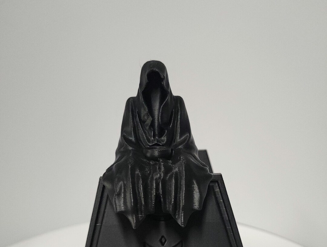 Dark Soul | Death Sculpture | Grim Reaper | Suriel ACOTAR Bookshelf ...