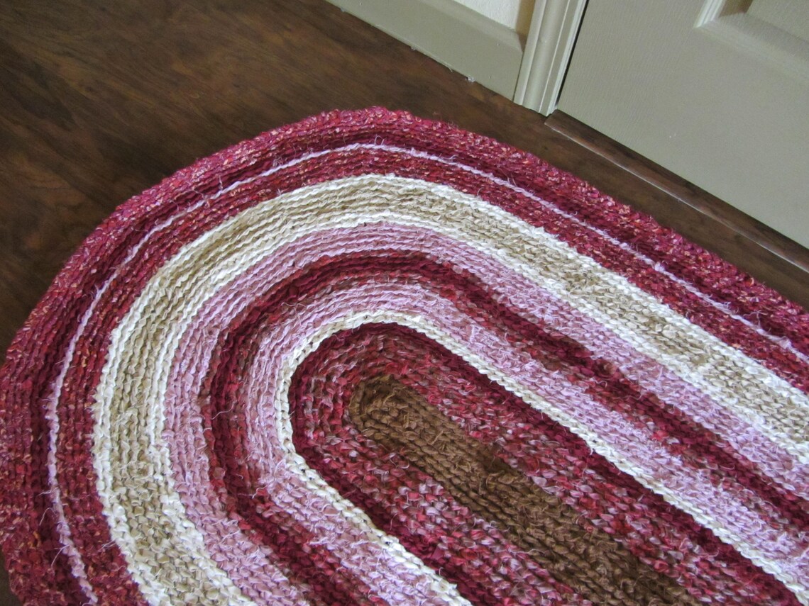 Classic Oval Rag Rug in Reds, Pinks and Tans - Etsy