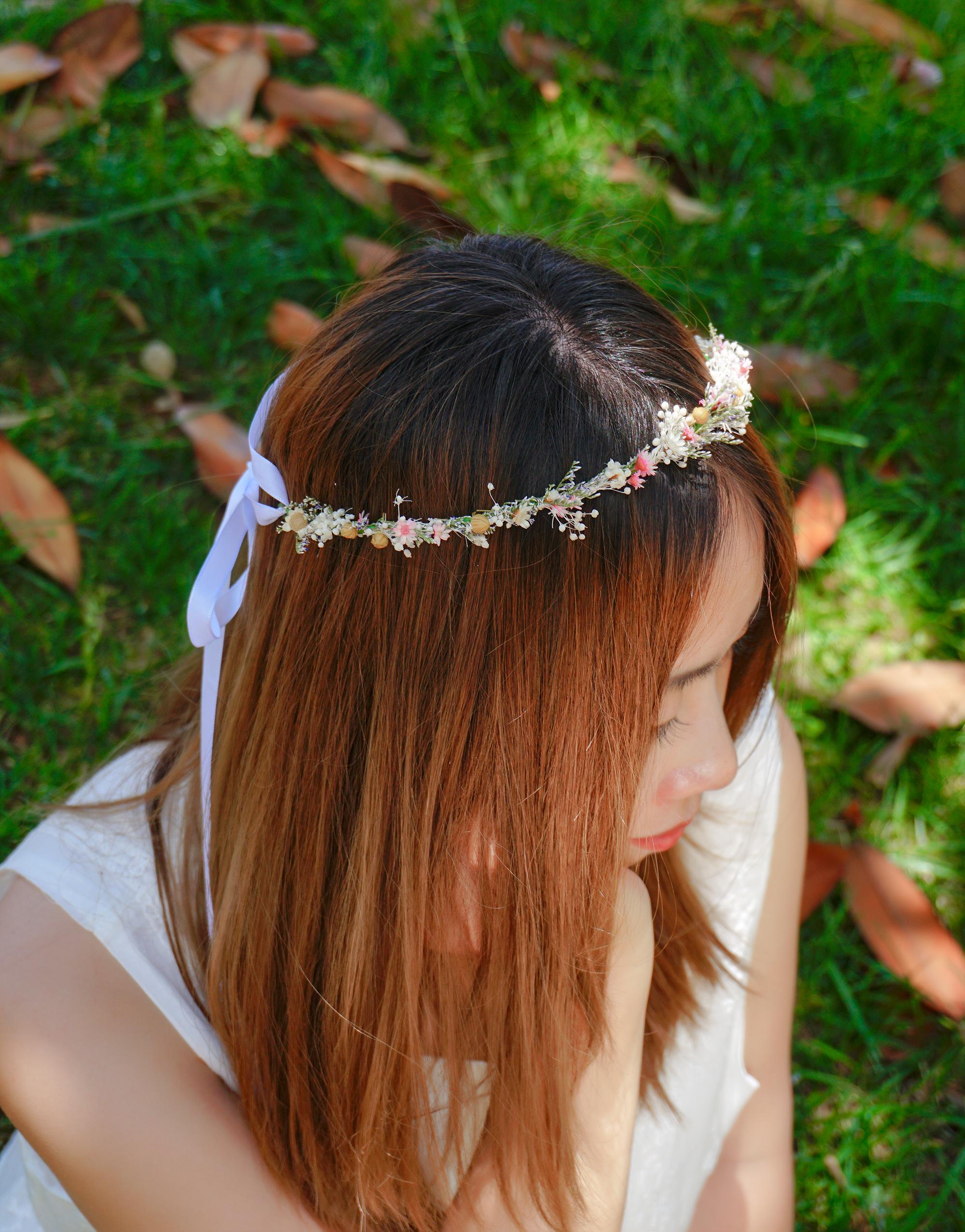 Romantic Lovergrass Dried Flowers Bride Crown, Adjustable Baby's Flower ...