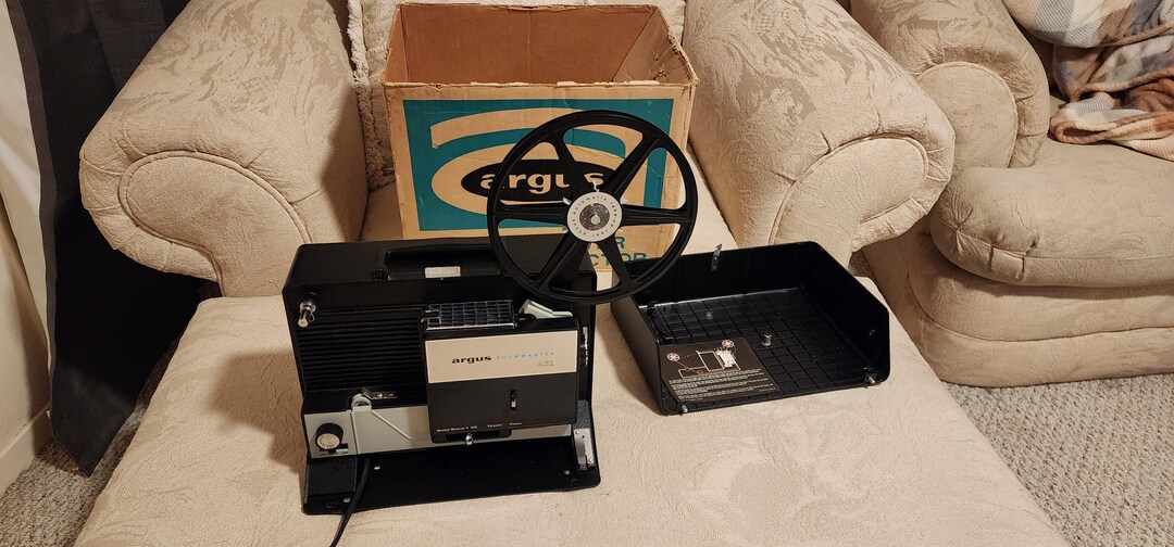Vintage Argus Showmaster 462 8mm Portable Movie Projector Working. - Etsy