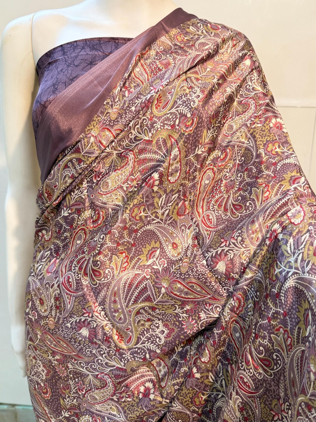 Elegant Modal Crepe Saree With Paisley & Floral Print | Soft Flowing ...
