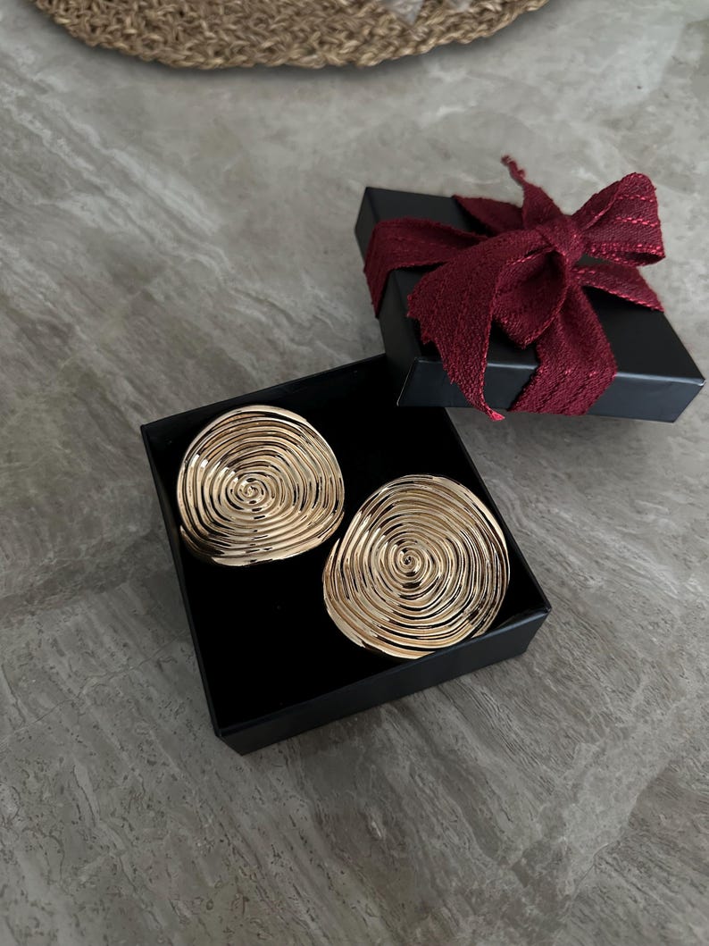 Gold Cuff Button – Dress Button- Elegant No-sew Clip-on Accent ...