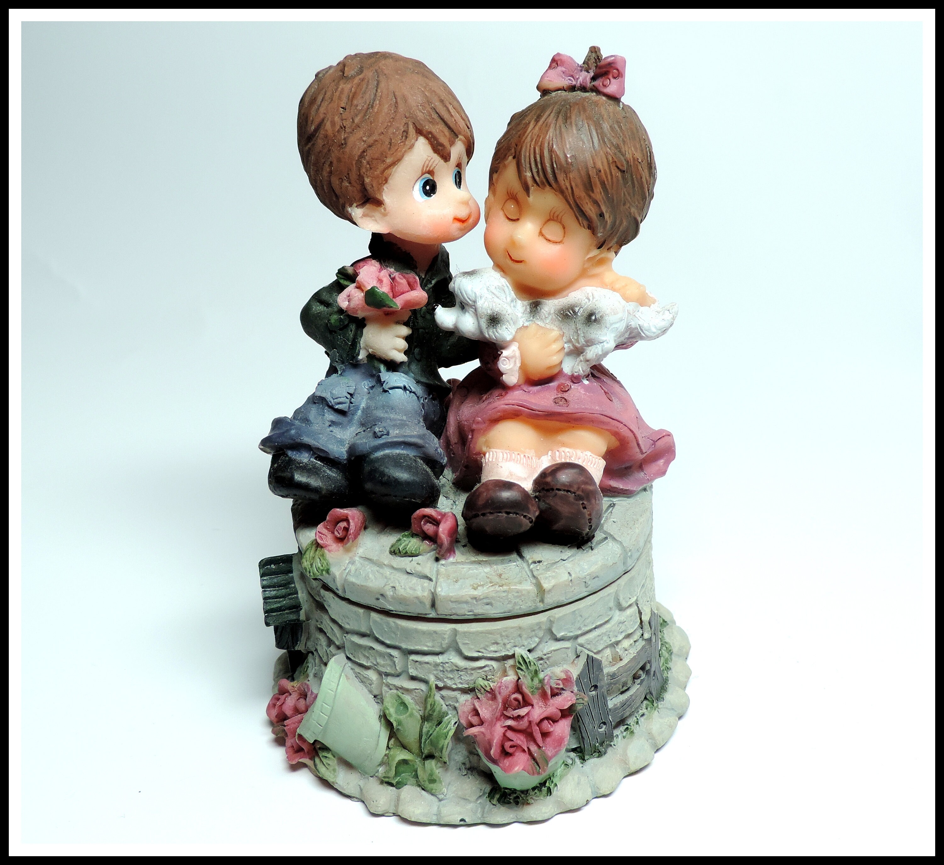 Cute trinket box, young couple figurine, cake topper, jewelry ...