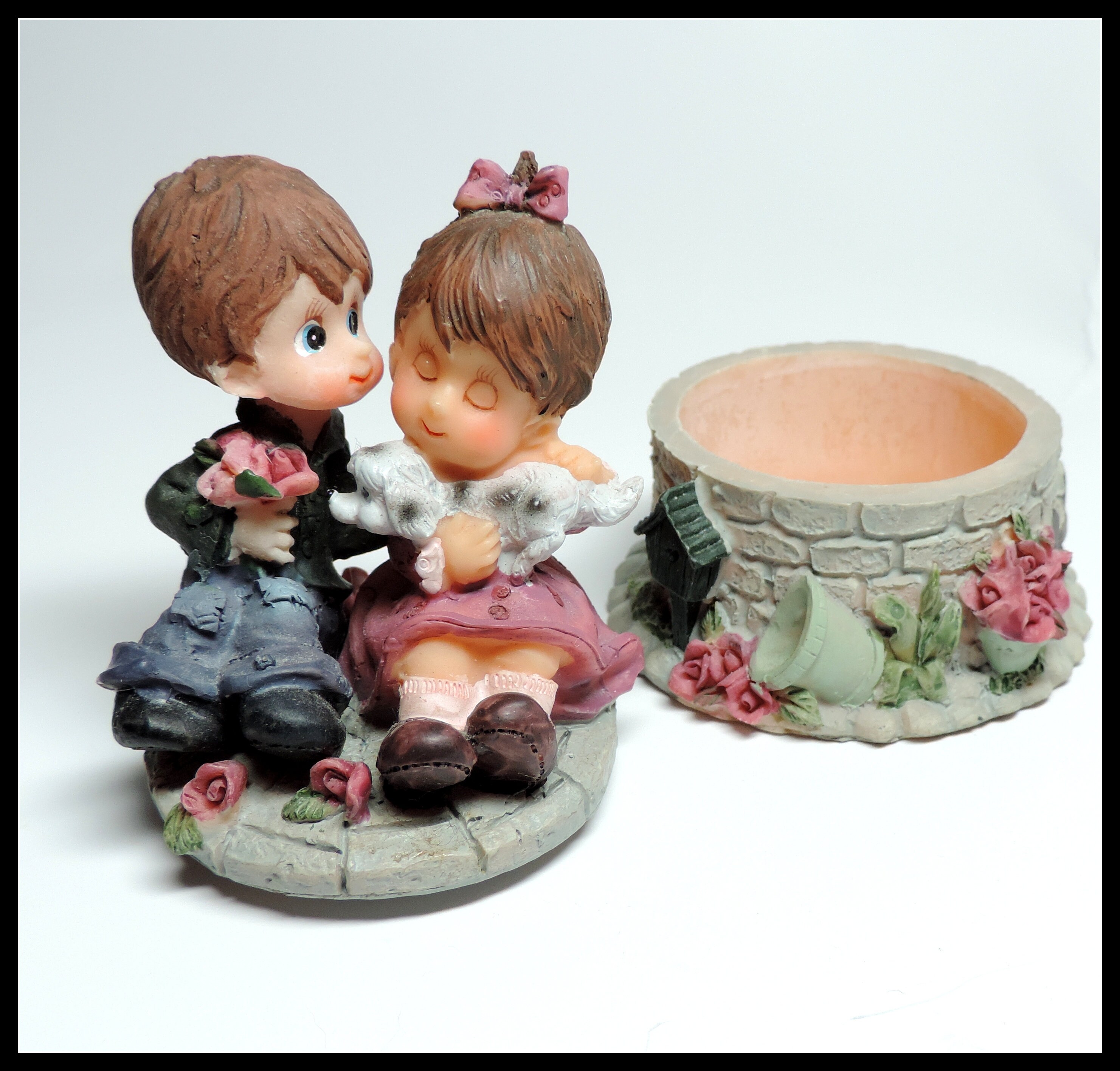 Cute trinket box, young couple figurine, cake topper, jewelry ...