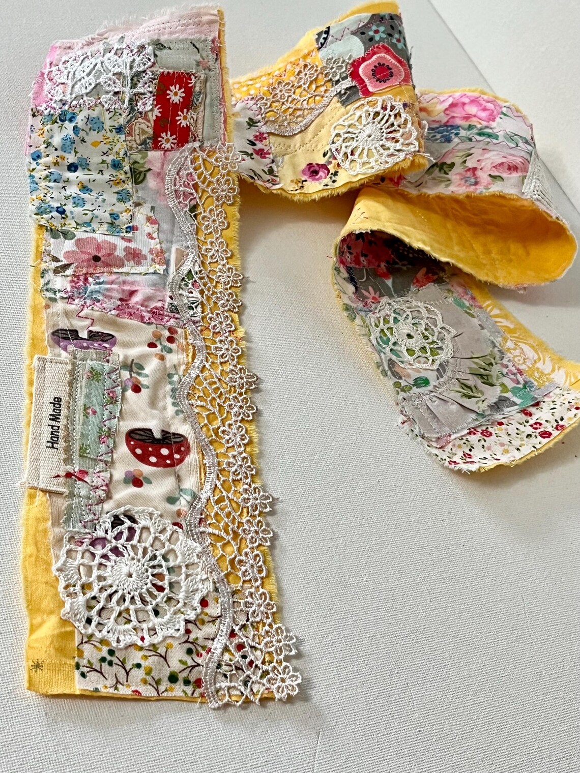 Handmade Cotton Snippet Roll: Vintage Fabric & Crochet Lace - Etsy