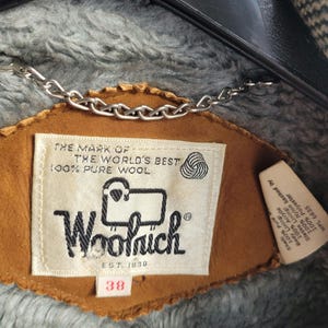 Vintage Woolrich Mens 100% Wool Coat Jacket Button Cruiser Fur Lined ...