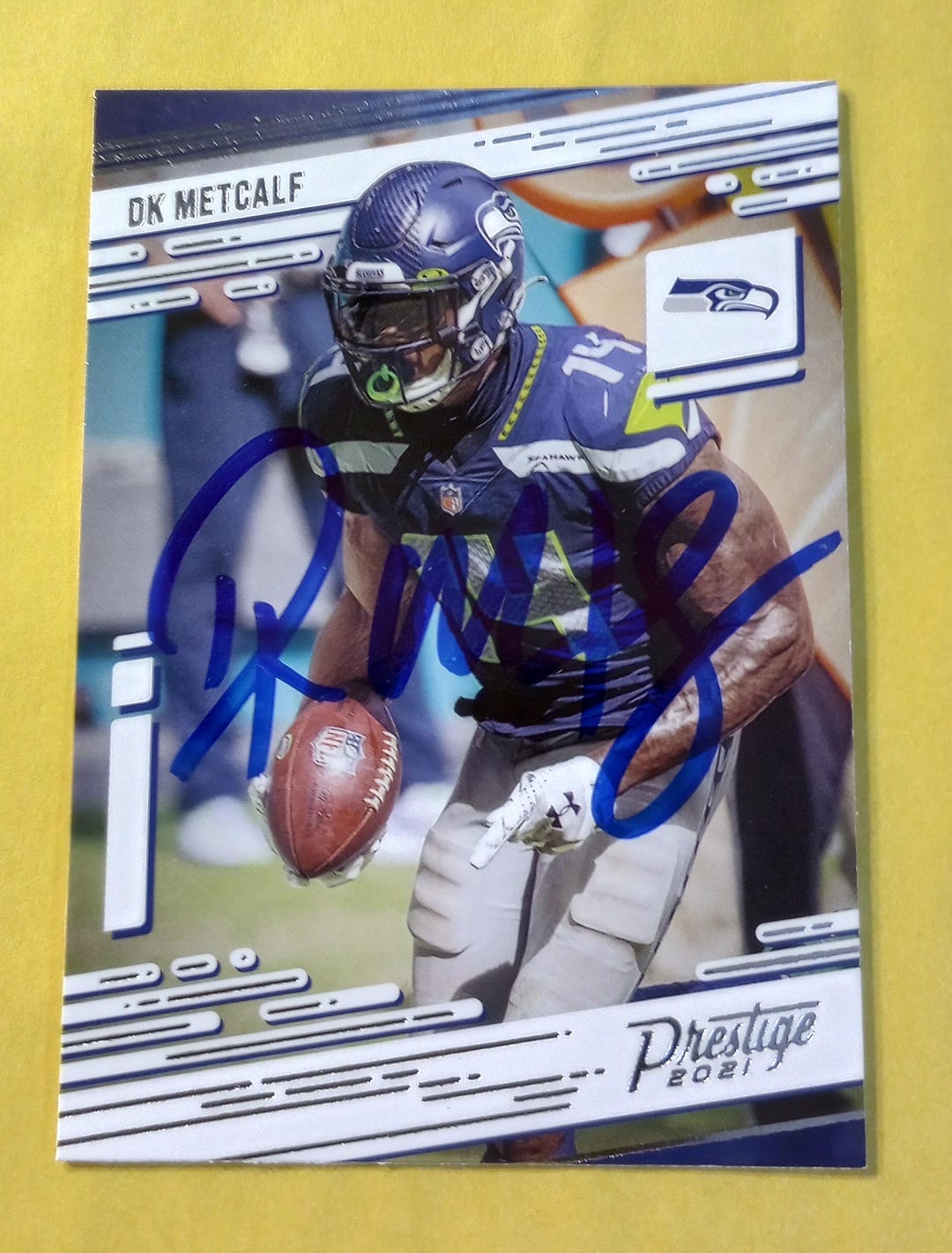 DK Metcalf Signed Autographed 2021 Panini Prestige NFL Football Card ...
