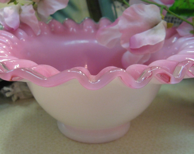 VINTAGE PINK RUFFLE FENTON GLASS CANDY DISH WHITE TO PINK TO CLEAR - Etsy