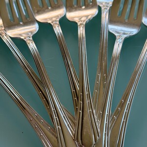 ART DECO AVON Silver Plate Pastry Fork Set of 8 - Etsy