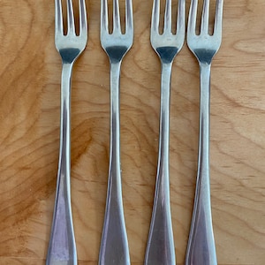 Lashar Windsor Pattern Silverplate Cocktail Forks - Etsy