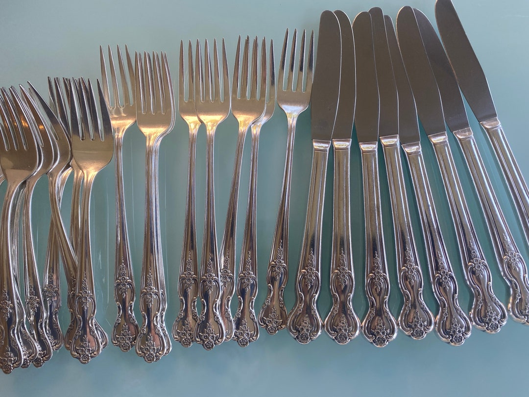 Vintage MAGNOLIA FLOWER Inspiration Silverplate 1951, Wm Rogers Mfg Co ...