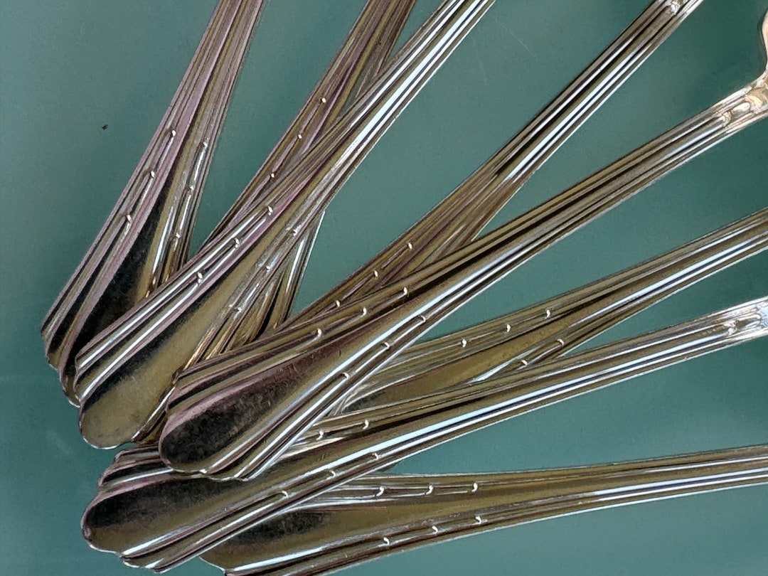 ART DECO AVON Silver Plate Pastry Fork Set of 8 - Etsy