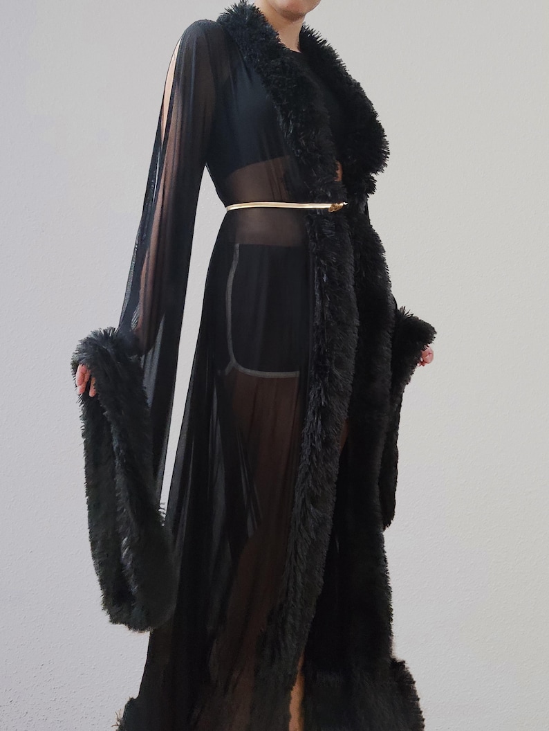 Hollywood Glamour Boudoir Robe With Fur Trim and Open Split Sleeves ...