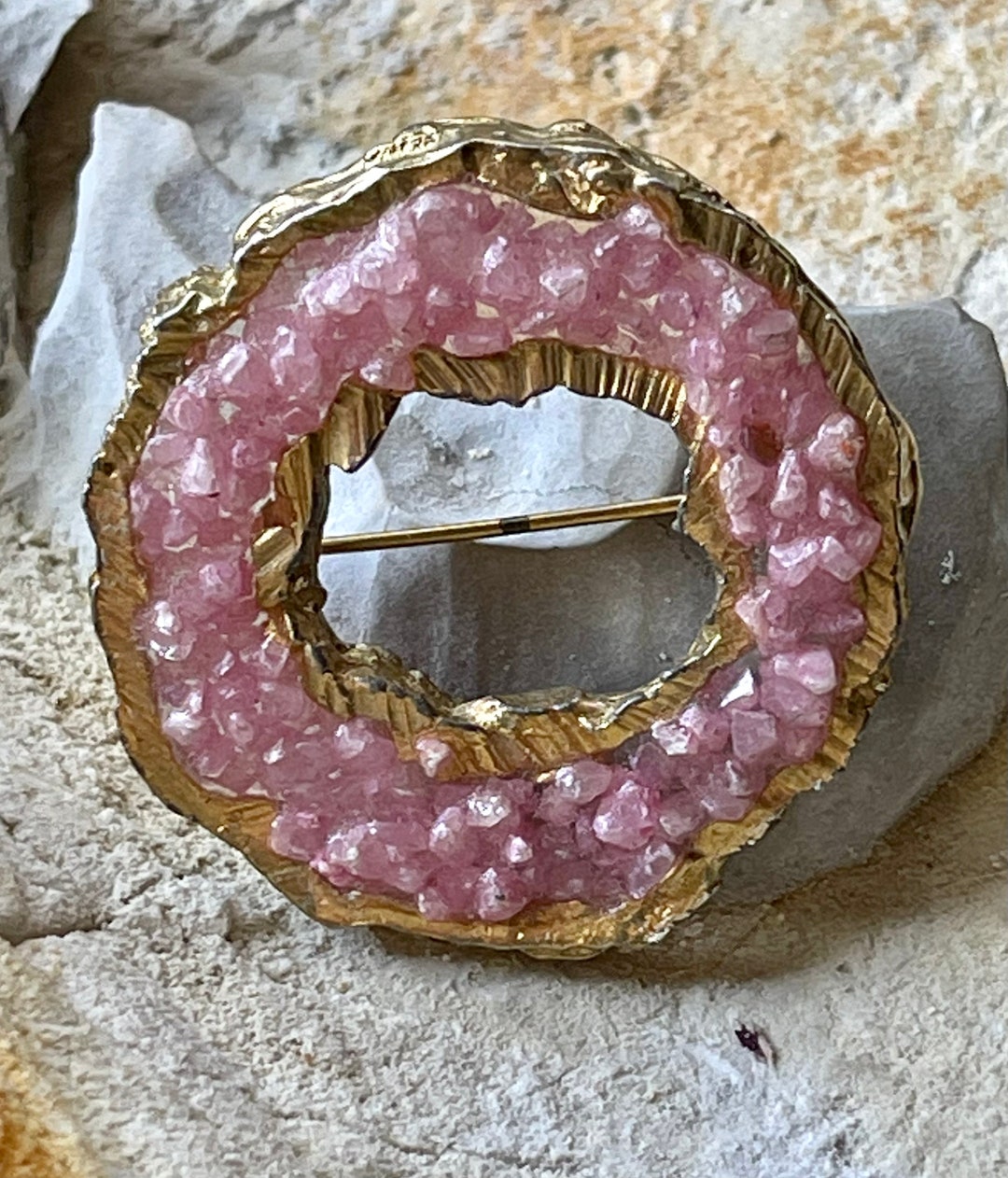 Brutalist Wearable Art Gold POP Pink Stone Resin Vintage Brooch - Etsy