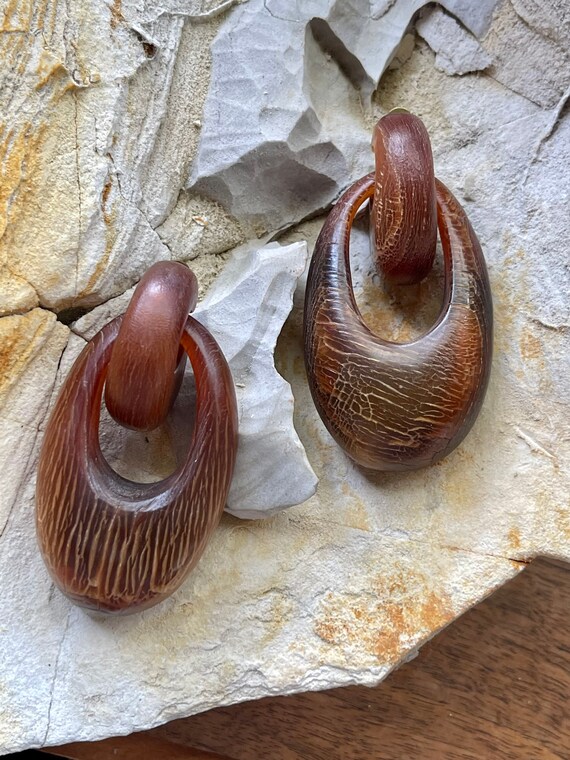 bold vintage carved - Gem