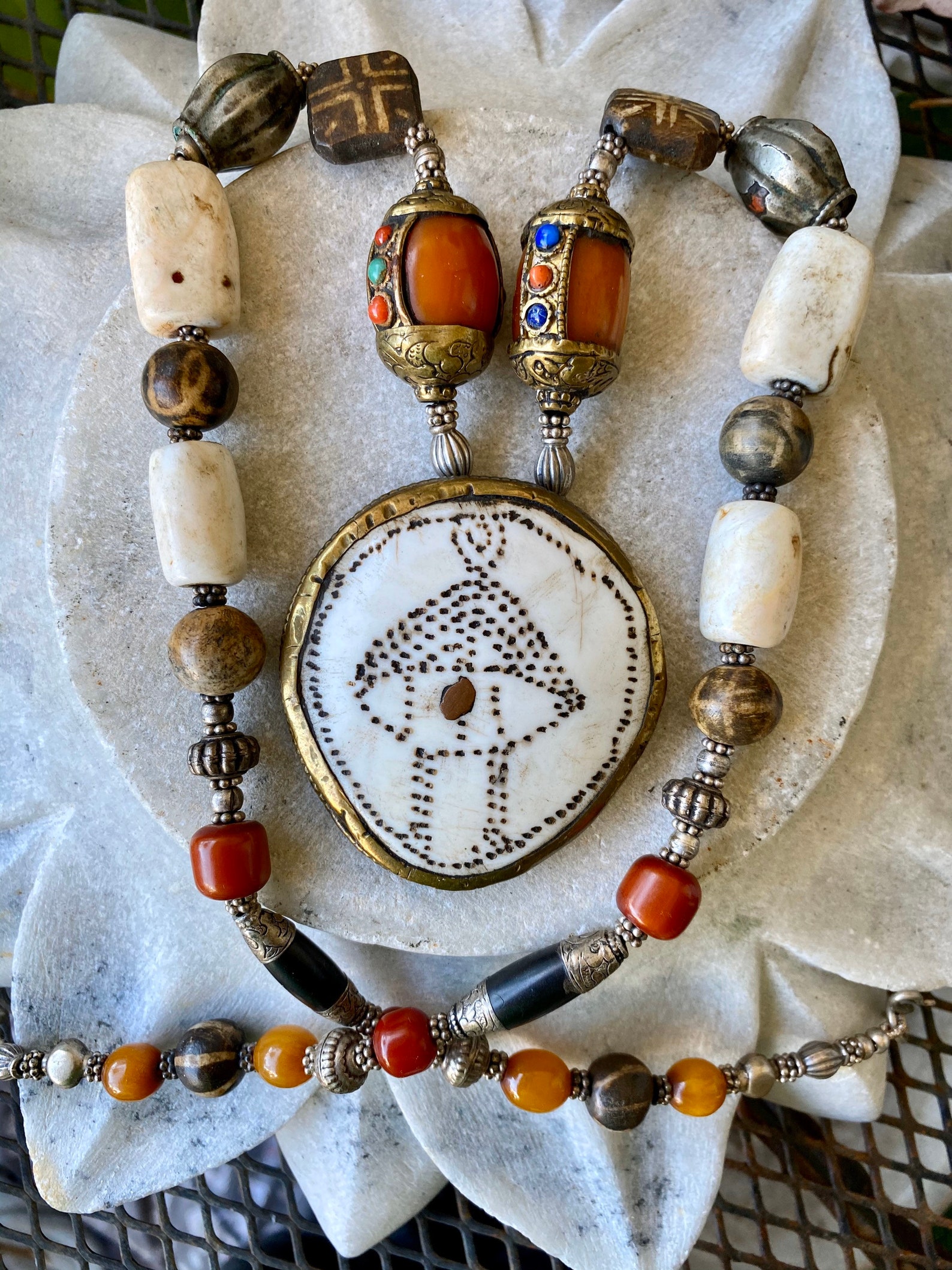 Beautiful Old Tribal Tibetan Mixed Bead Naga Shell Copal Amber Resien ...