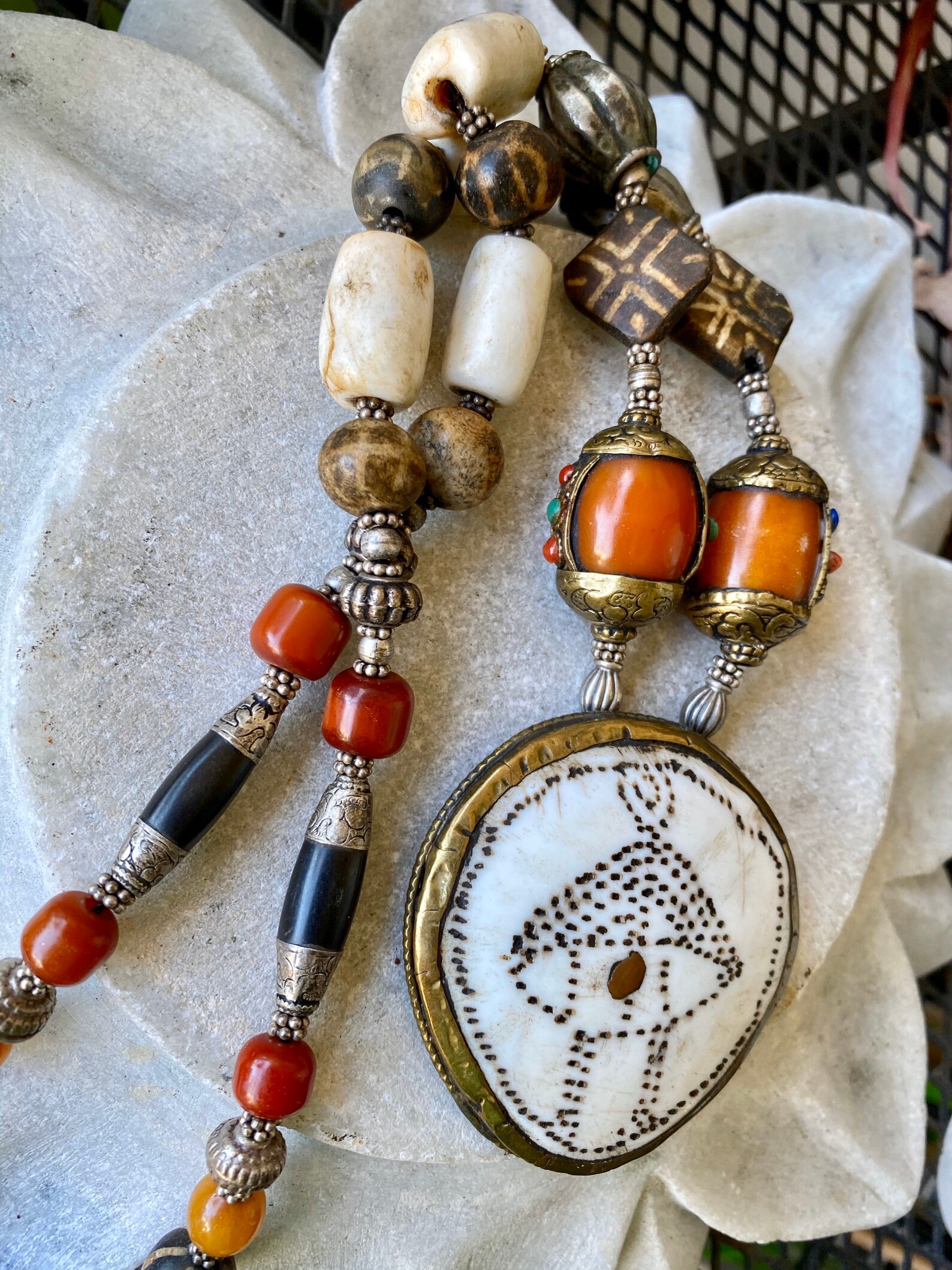 Beautiful Old Tribal Tibetan Mixed Bead Naga Shell Copal Amber Resien ...