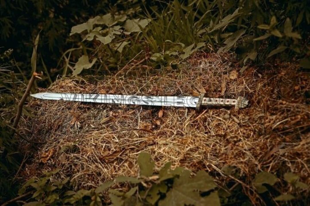 Legendary Viking Sword of Monarchs Inspired Functional Weapon With ...