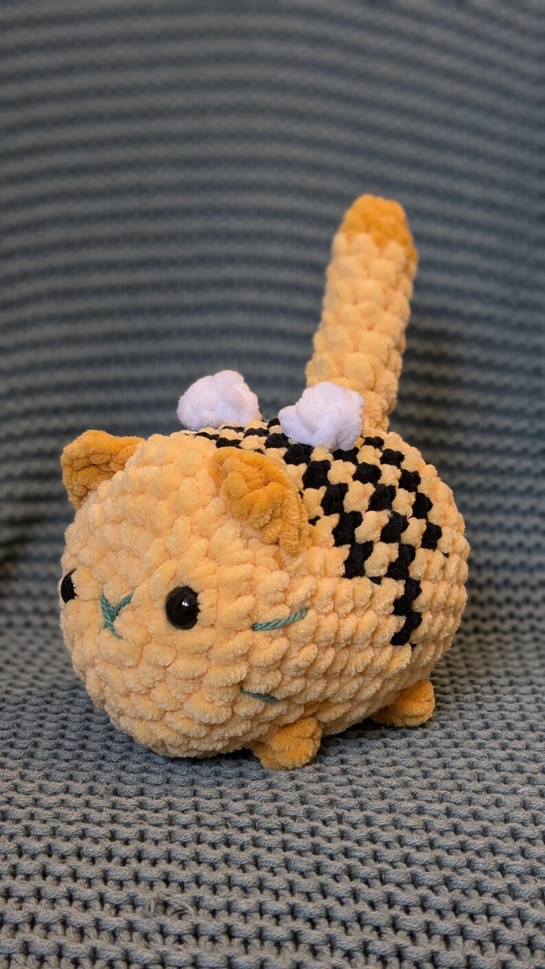 Bee Loaf Cat - Made to Order - Crochet Loaf Cat - Cat Plushie ...
