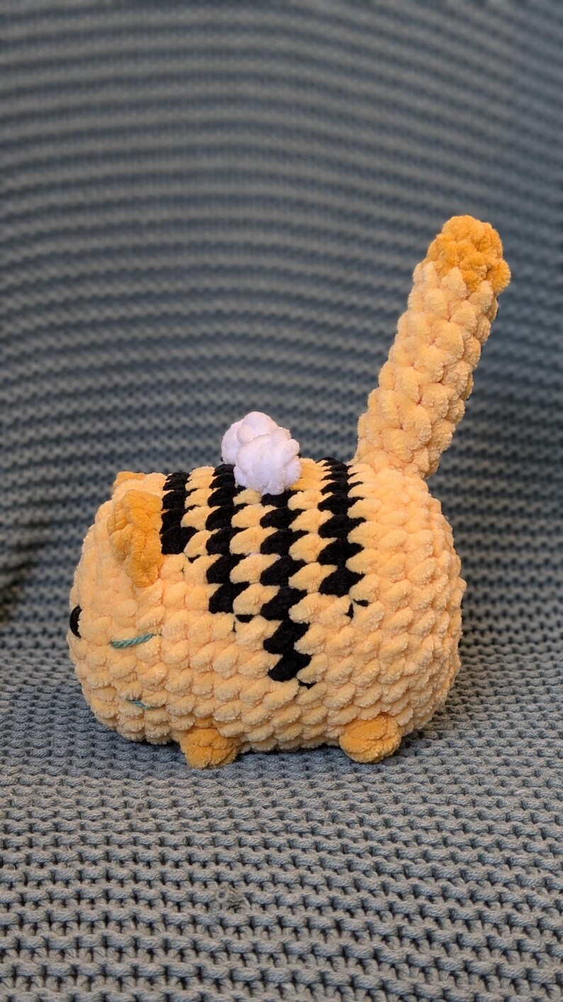Bee Loaf Cat - Made to Order - Crochet Loaf Cat - Cat Plushie ...