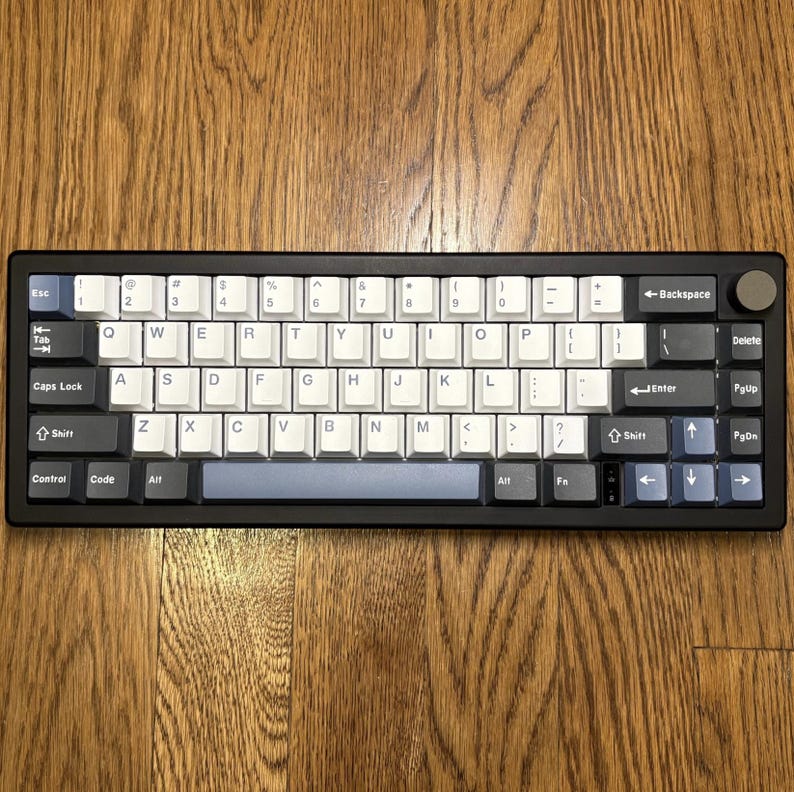 Custom Wireless Mechanical Keyboard With RGB - GMK67 - Etsy