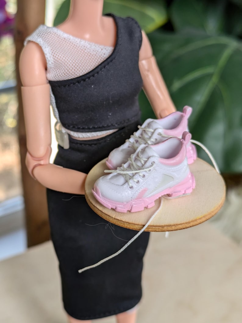 Zuru Mini Brands Fashion Series 3, Barbie Doll Shoes, Pink Sneakers ...