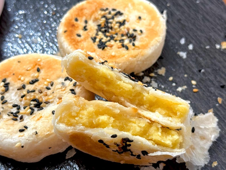 15 Pieces (45g Each) Traditional Cantonese Mung Bean Pastries Handmade ...