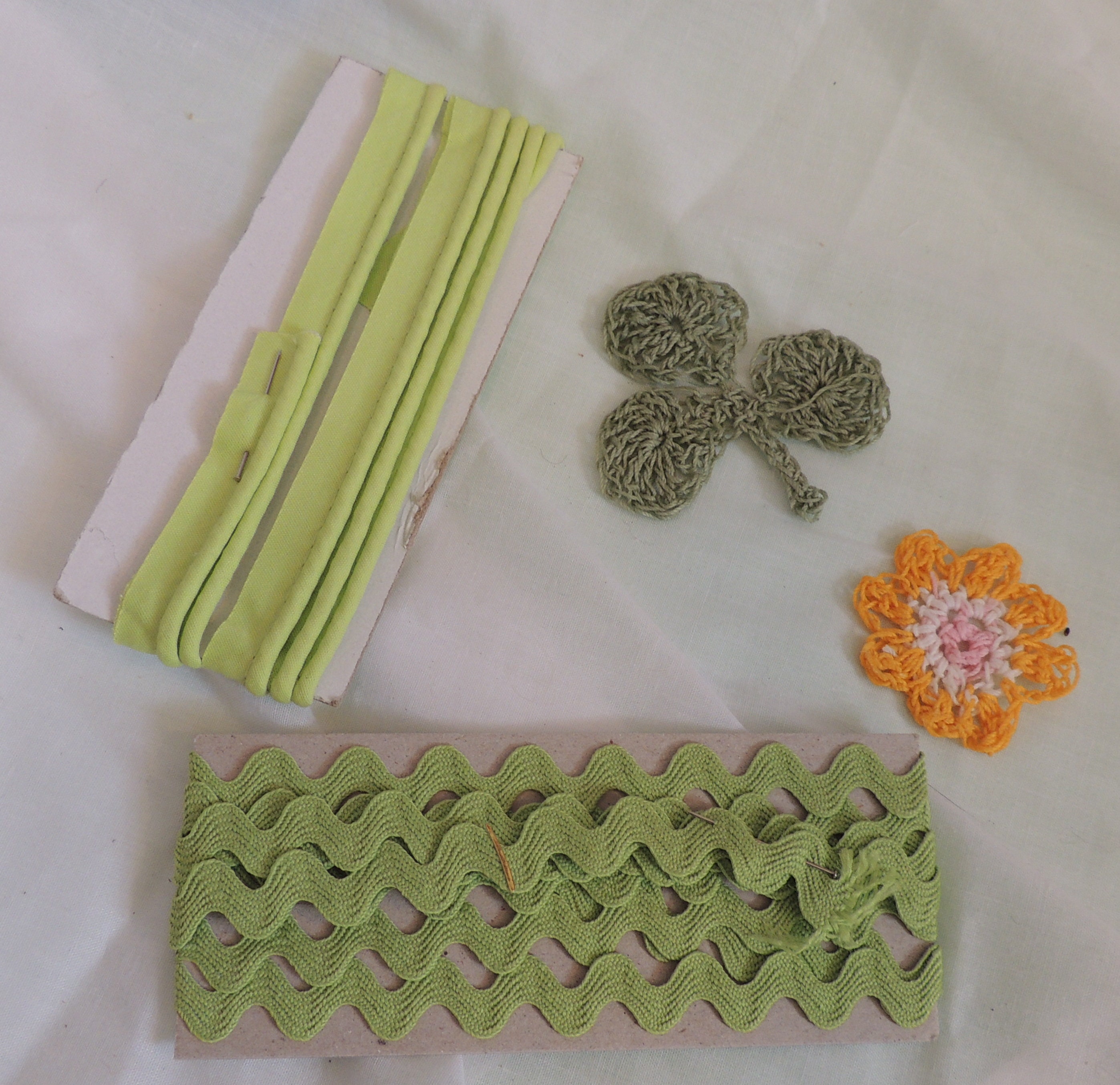 Lime Green Sewing Notions Rick-rack Piping Hand-crocheted Shamrock ...