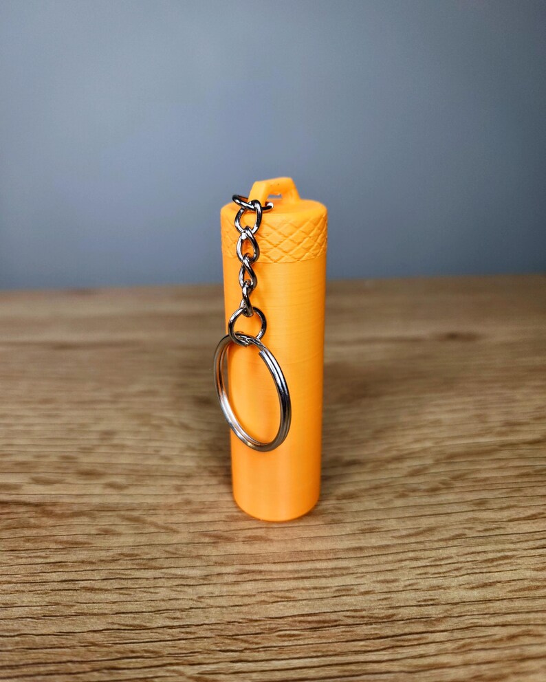 Keychain/bag Charm Capsules Stylish & Functional 3d-printed Storage ...