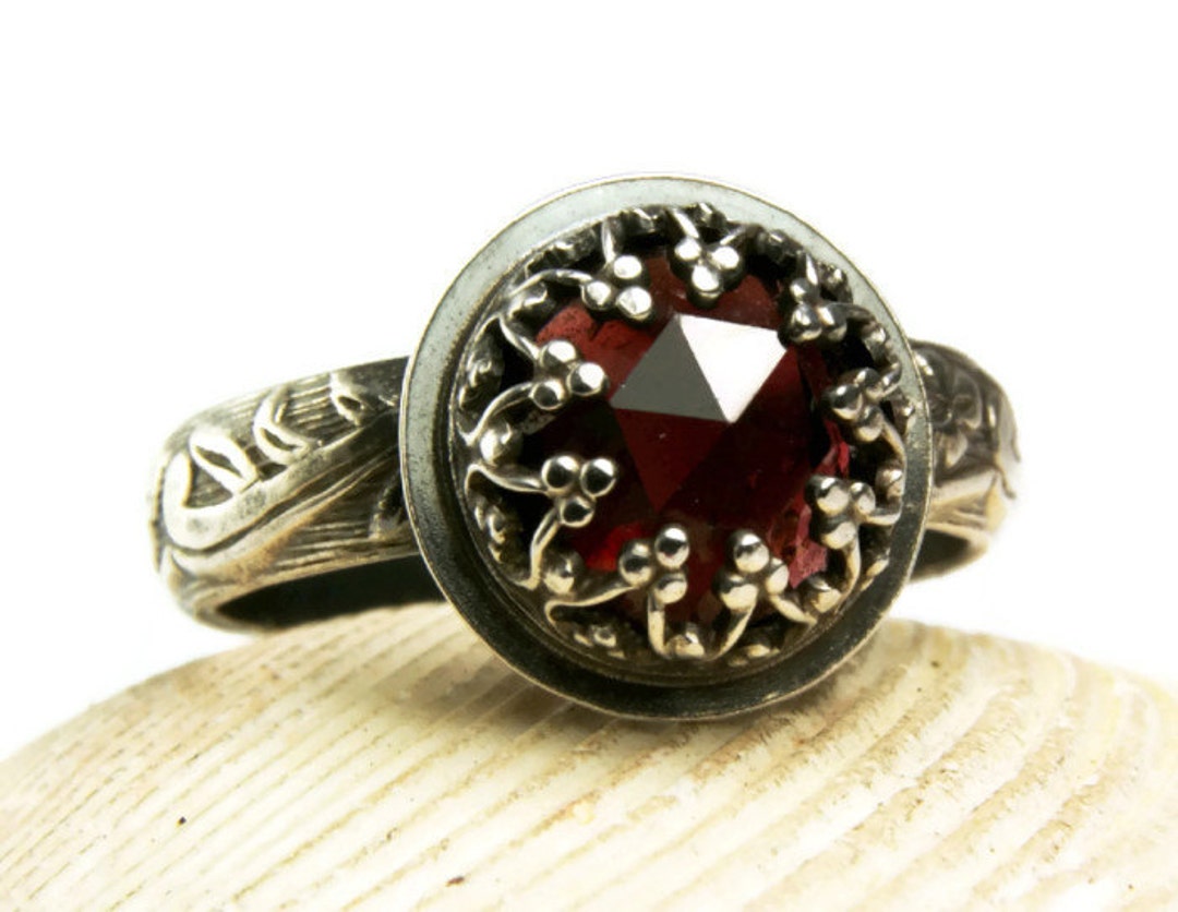 Vintage Style Garnet Ring Renaissance Ring Gothic Style Jewelry Natural ...