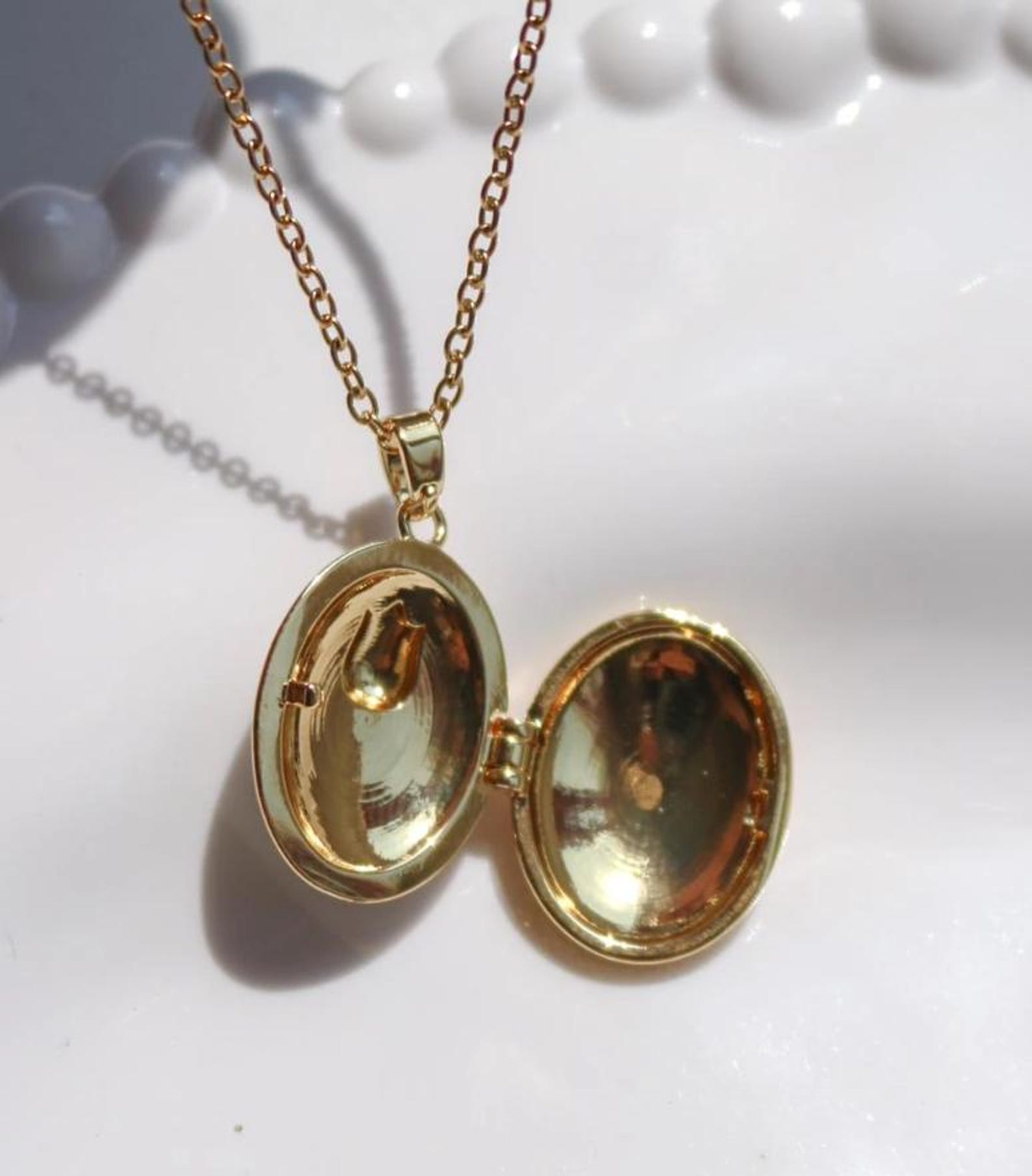 Tulip Shine Locket, Flower Locket, Personalized Locket, Vintage Chic ...