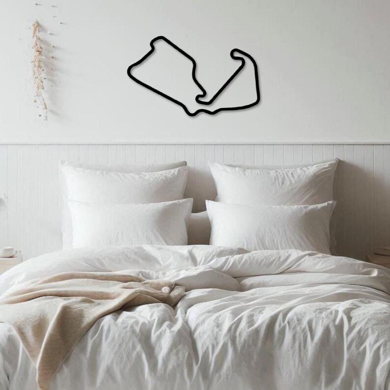 Formula 1 Track Outline - F1 Circuit Silhouette - Wall Art - Formula ...