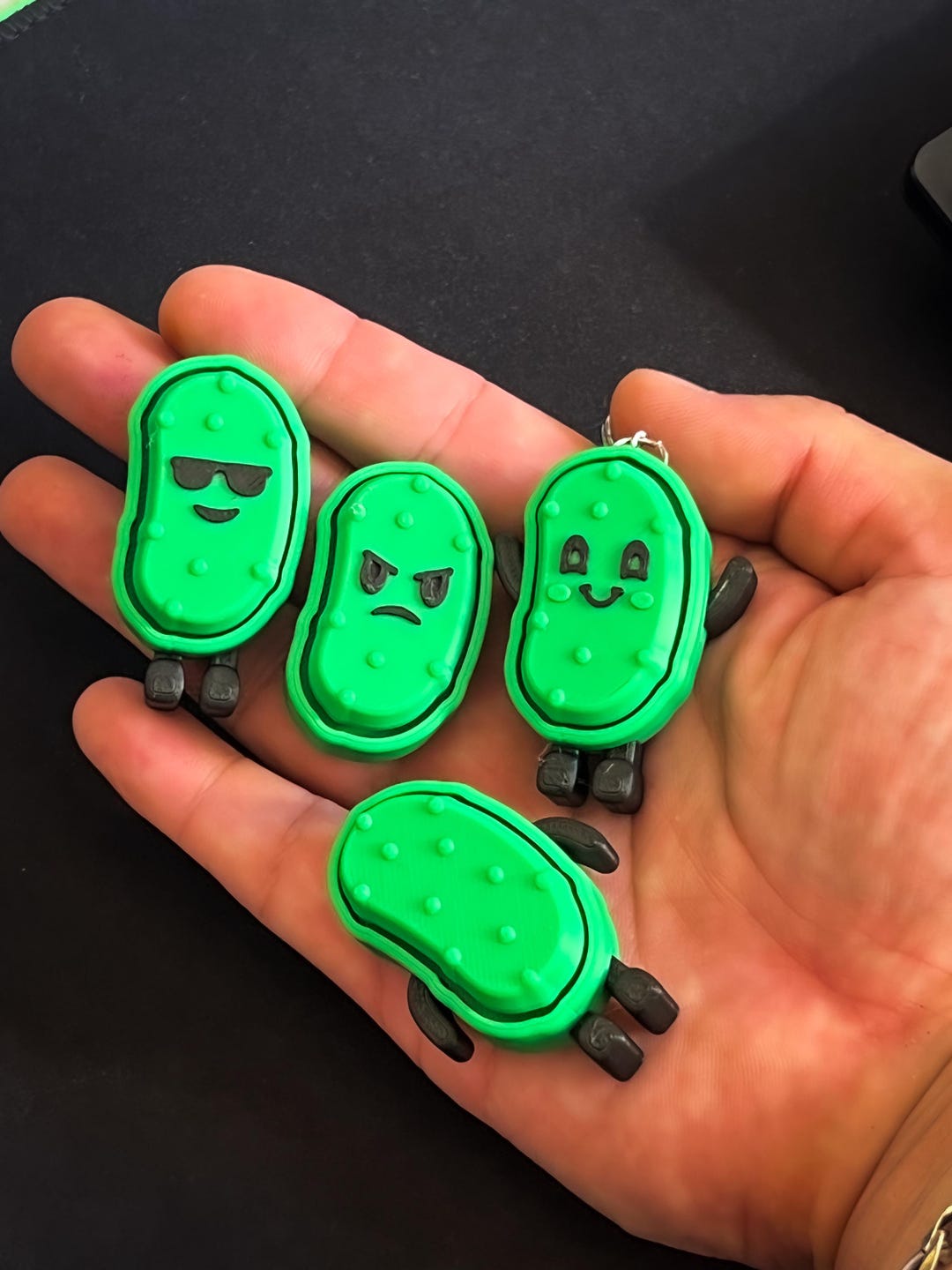 Pickle Keyboard Clicker – 3D Printed Keychain or Handheld Popper ...