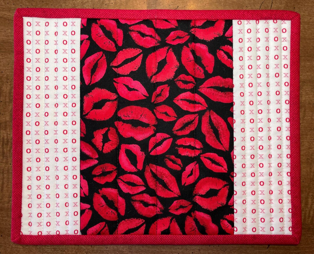 Quilted Valentine's Day Mug Rug, Red and White Snack Mat, Lips, Item ...