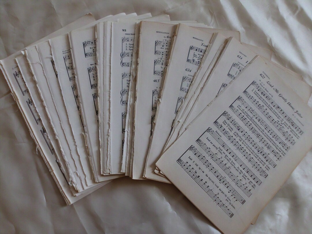 500 Hymnal Pages - Vintage Sheet Music Christmas Crafting. Wreathes ...