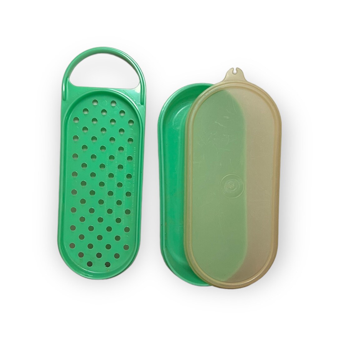Vintage Jadite Tupperware Grater and Storage 3 Piece Set. 1374, 1375 ...