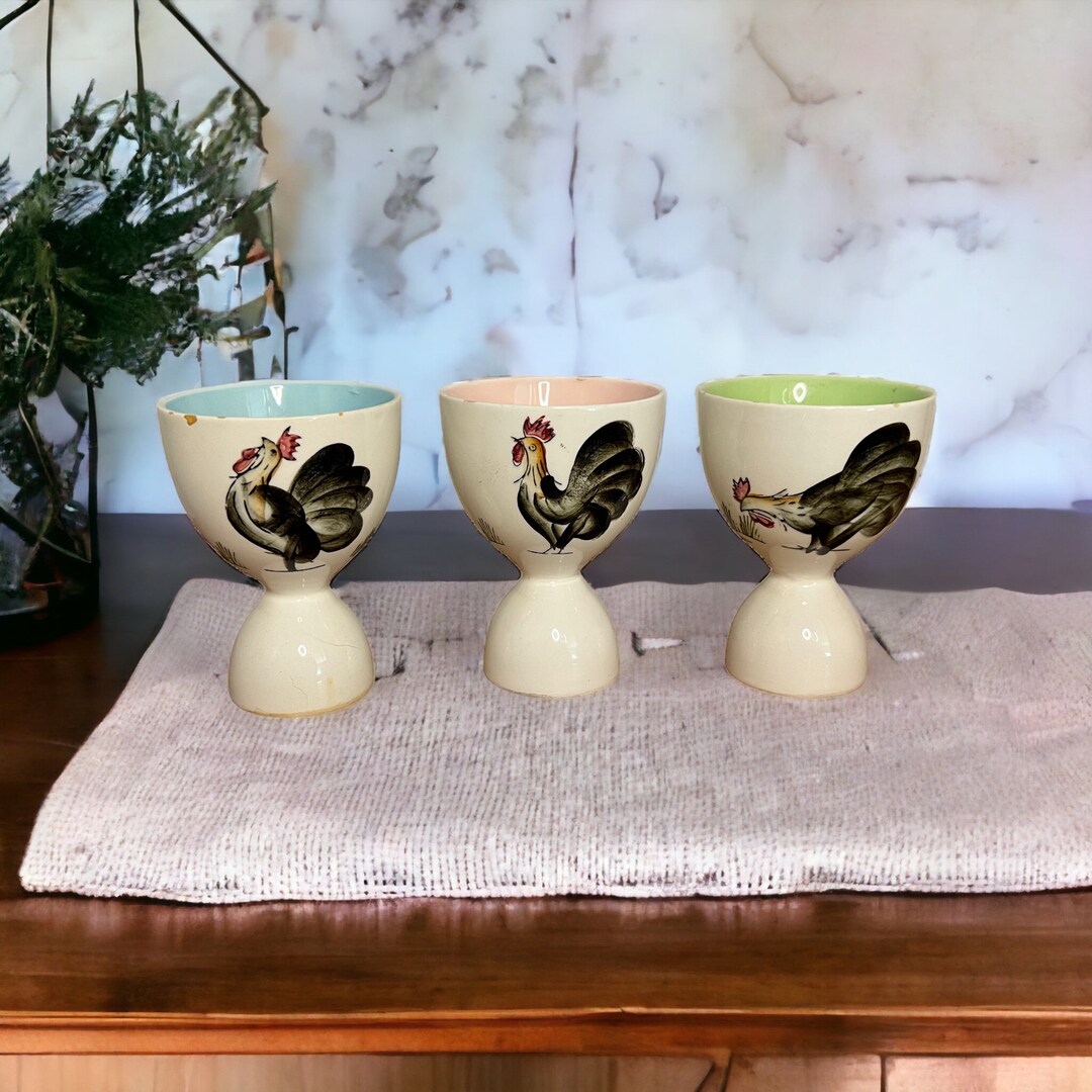 Set of 3 Vintage Rooster Egg Cups. Pastel Interiors. 1940s. - Etsy