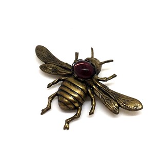 Vintage Repousse Bee Brooch. 1940s. Pressed Brass Insect Pin - Etsy