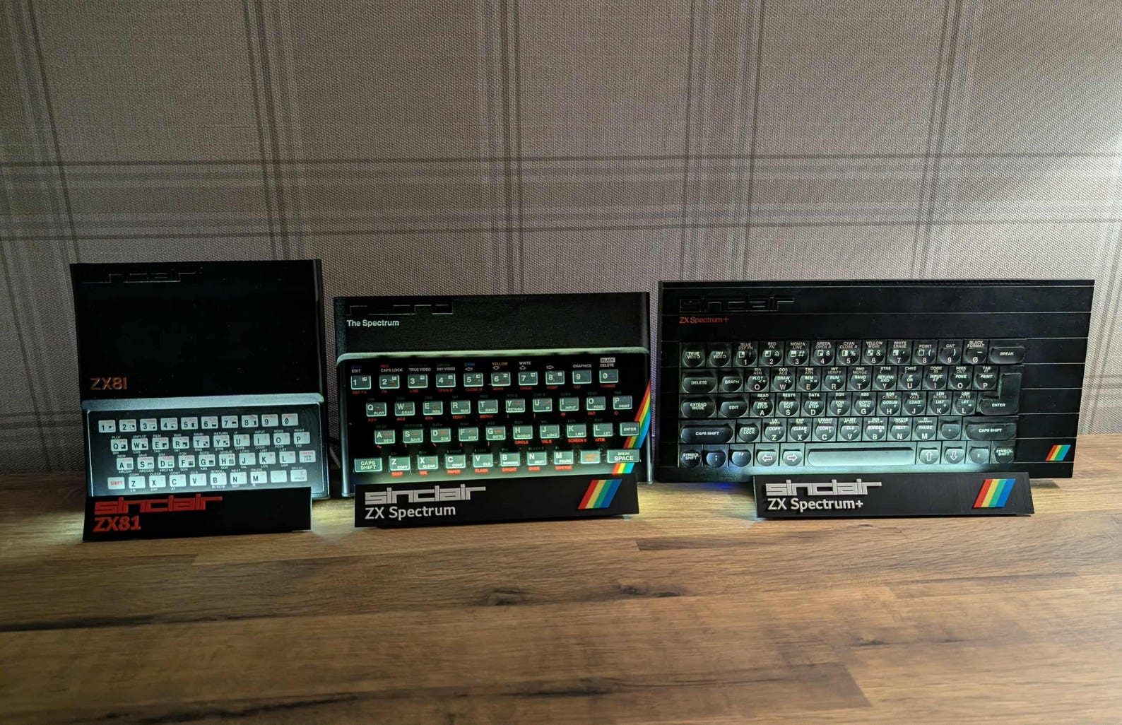 Sinclair ZX Spectrum 128K Retro Display Stand With Lighting – Classic ...