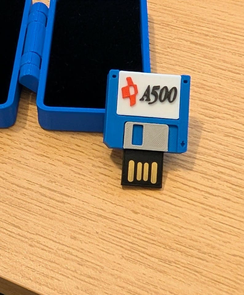 The A500 Retro Amiga Floppy Style Flash Drive (64GB) - Retro Gift - Etsy
