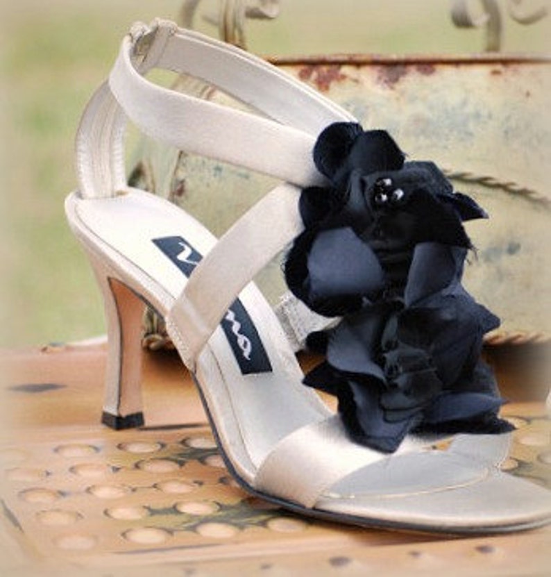 Spat Shoe Clips Ivory / White / Black Ruffle Flowers. Spring - Etsy