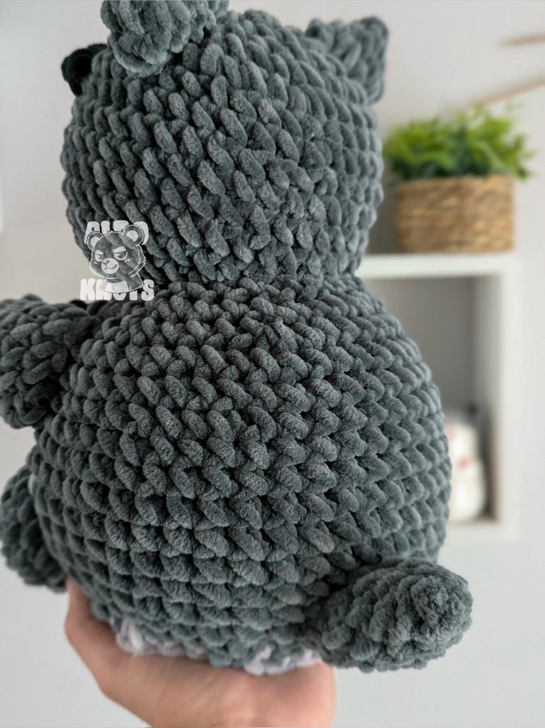 GUILLOTINA Crochet Plush, Mewgenics Inspired Amigurumi – Physical ...