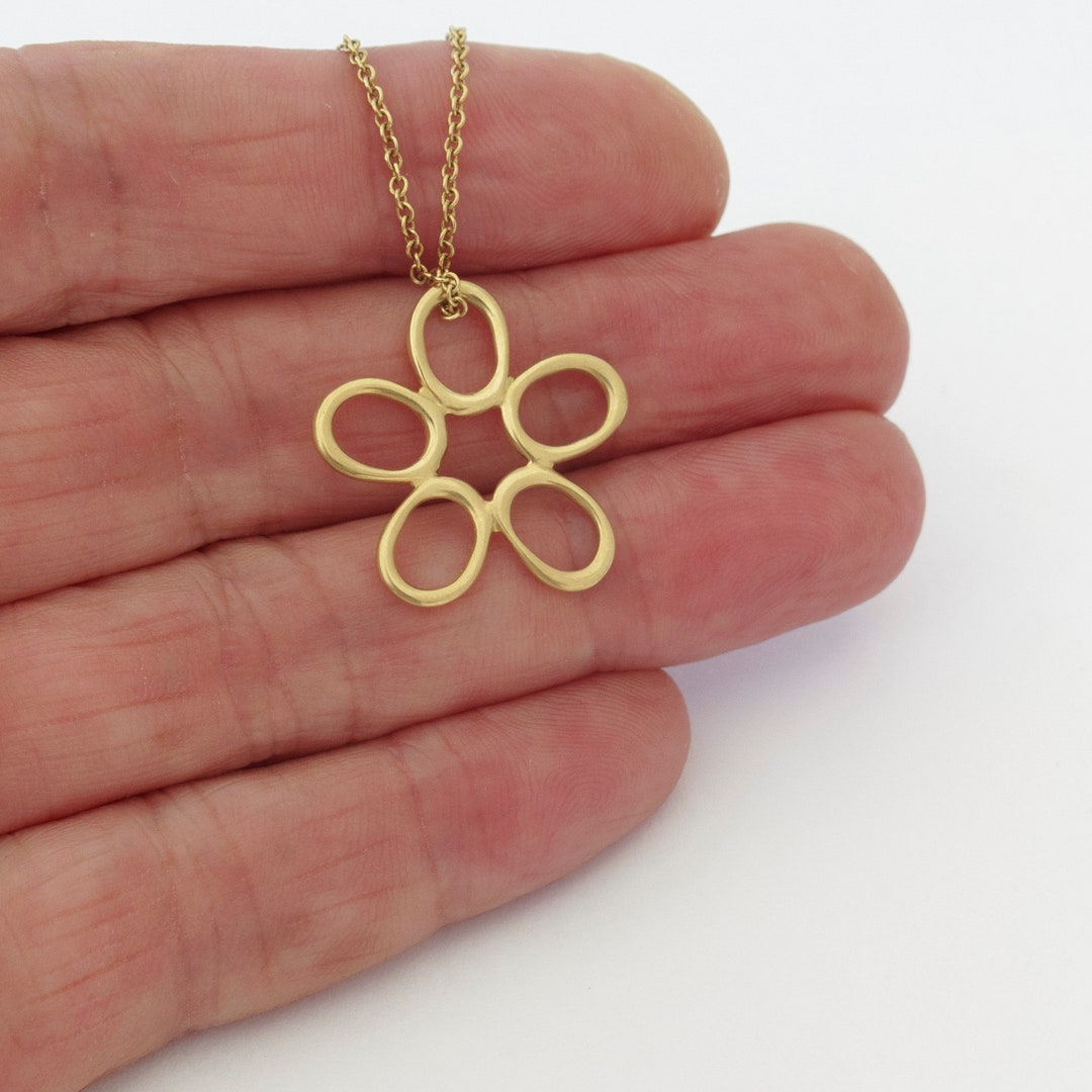 18K Gold Flower Pendant, Gold Pendant, Solid Gold, Handmade Fine ...