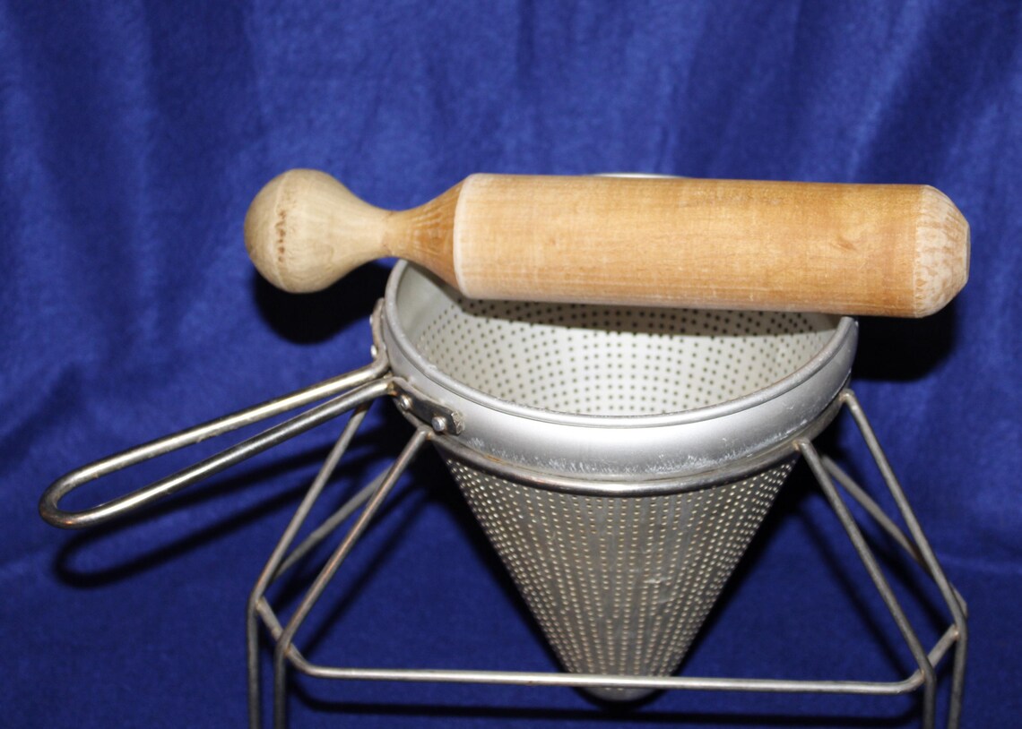 Aluminum Ricer Juicer Strainer Stand and Pestle - Etsy